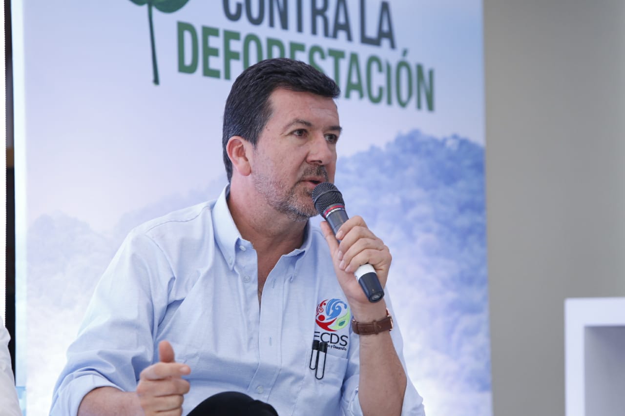 “En la Amazonia no hay Estado”: Rodrigo Botero - FCDS - Fundación para ...